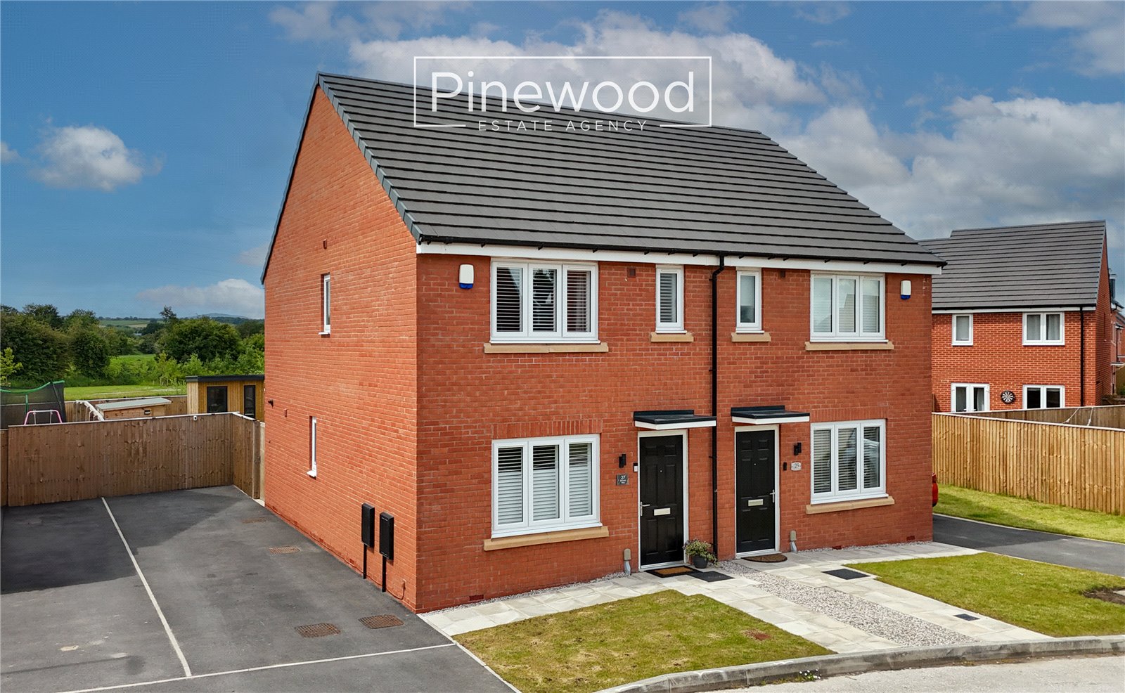 Estuary Way, Garden City, Deeside, CH5 2RD – Pinewood Estate Agency