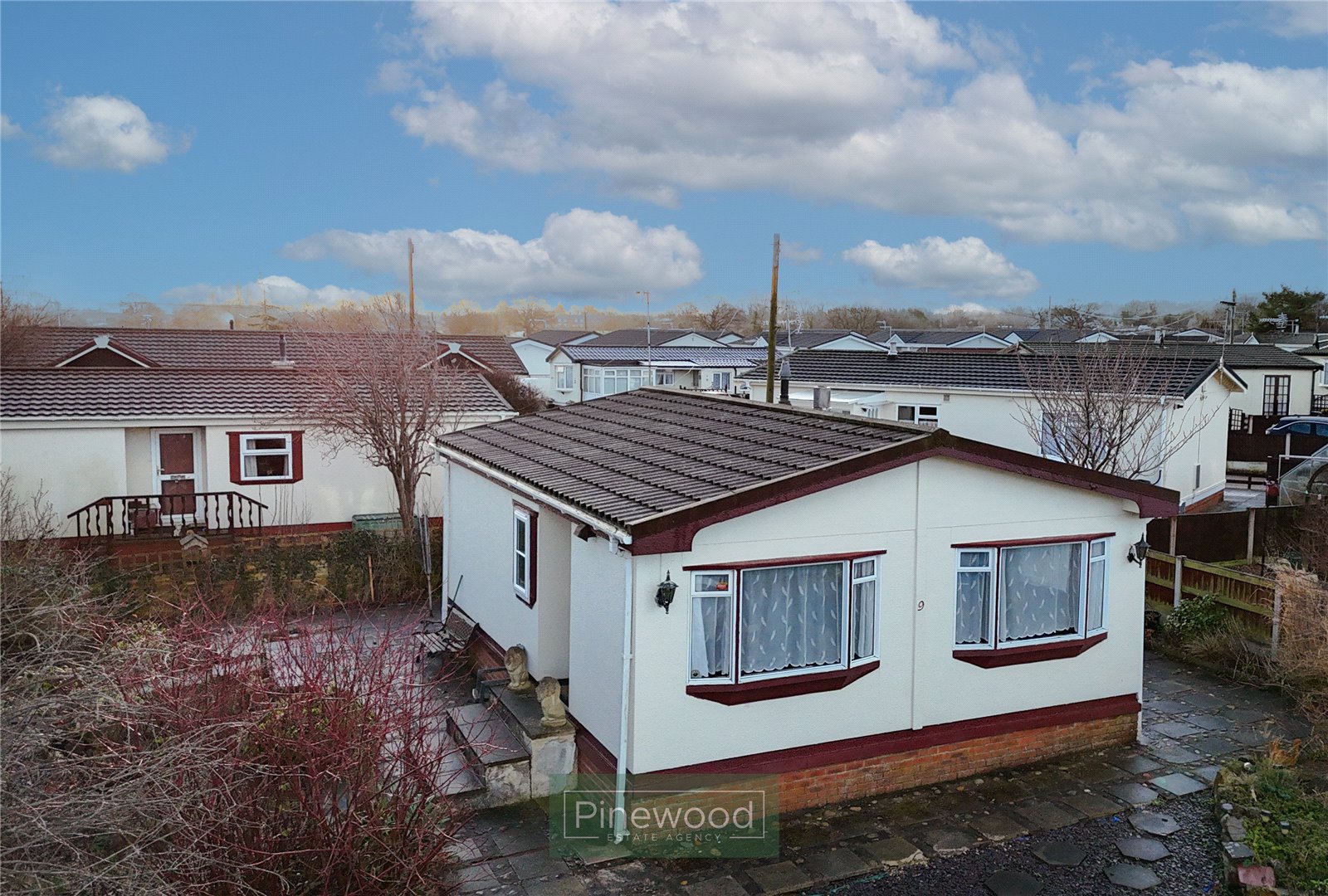 Willow Park, Mancot, CH5 2TX – Pinewood Estate Agency